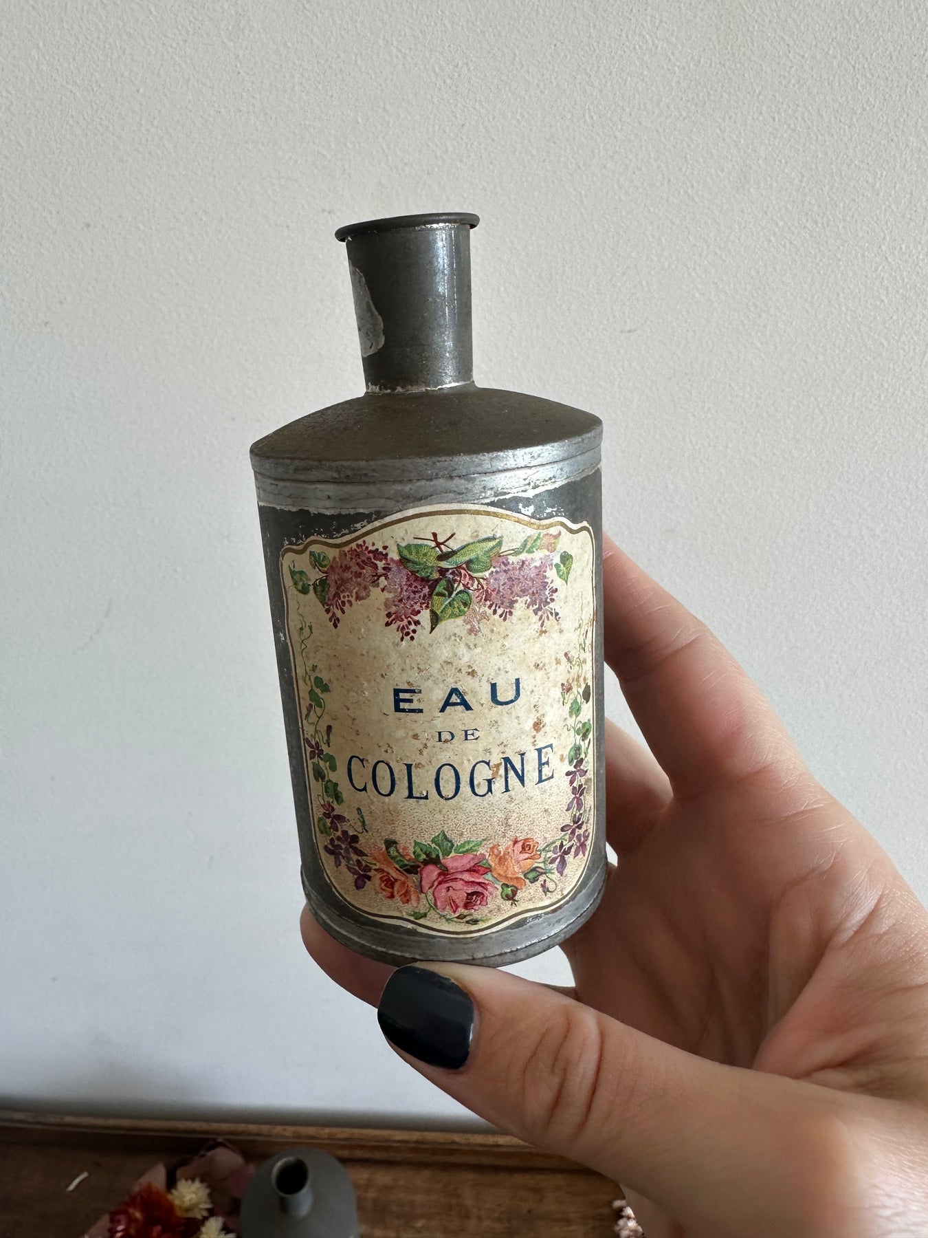 Flacons en fer Eau de cologne | Ma Cabane Vintage