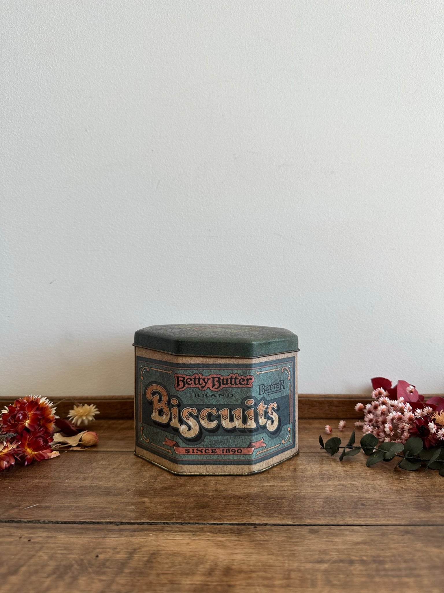 Boite à biscuits en métal Betty butter | Ma Cabane Vintage
