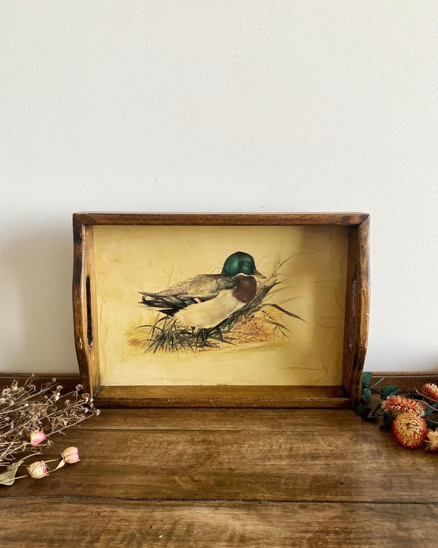 Plateau en bois dessin canard signé Joel Kirk | Ma Cabane Vintage